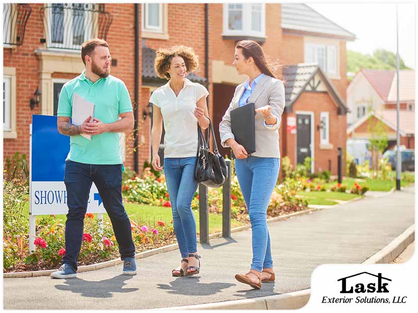 Roofing Questions to Ask Before Buying a Home