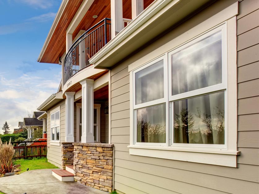 Should You Open or Close Your Windows When It's Hot Outside?